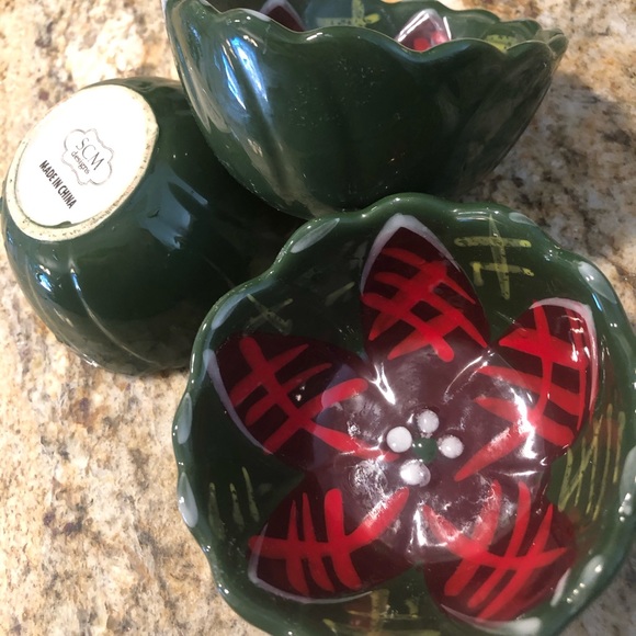 Dining | 3 Poinsettia Scm Flower Mini Bowls Ceramic Green | Poshmark